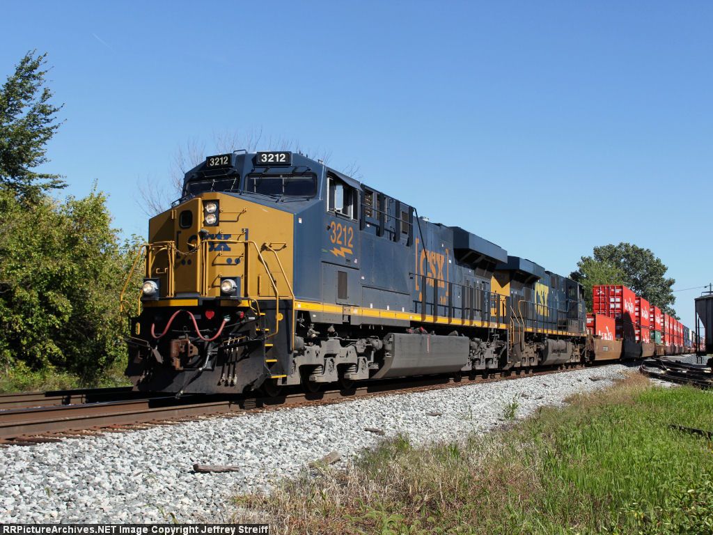 CSXT 3212